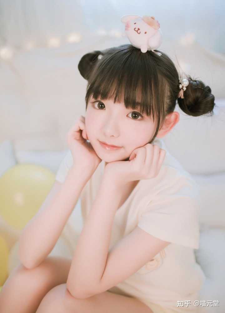 如何看待知名清纯动漫coser樱群开始发涩图？ 知乎