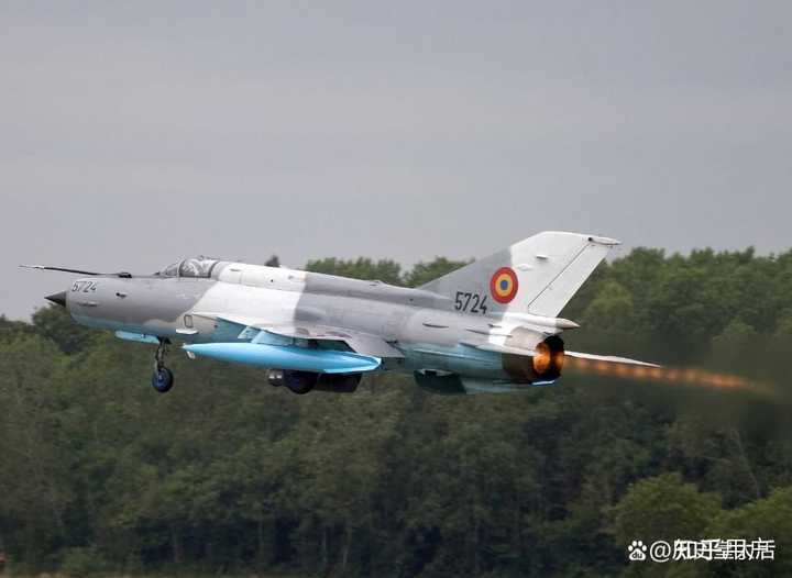 请评价f5这款战斗机？超视距空战和缠斗怎么样？ - 知乎