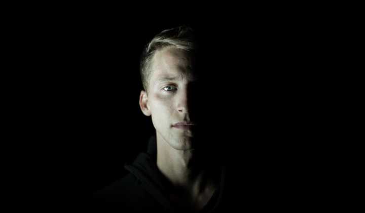 如何评价说唱歌手NF（nate feuerstein）？ - 知乎