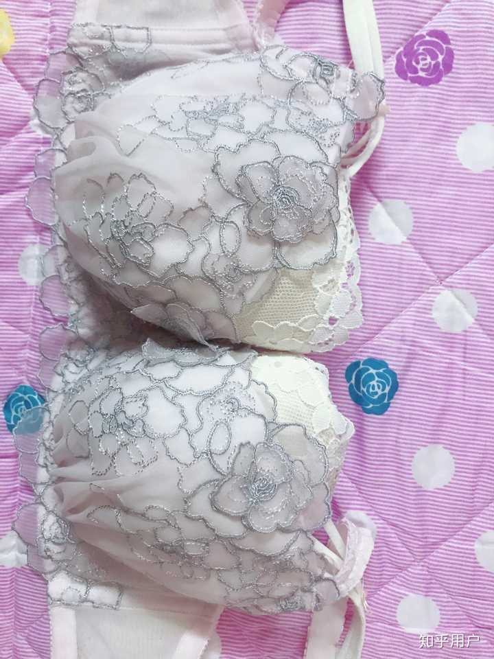 女生拥有D cup以上是什么体验？ - 知乎