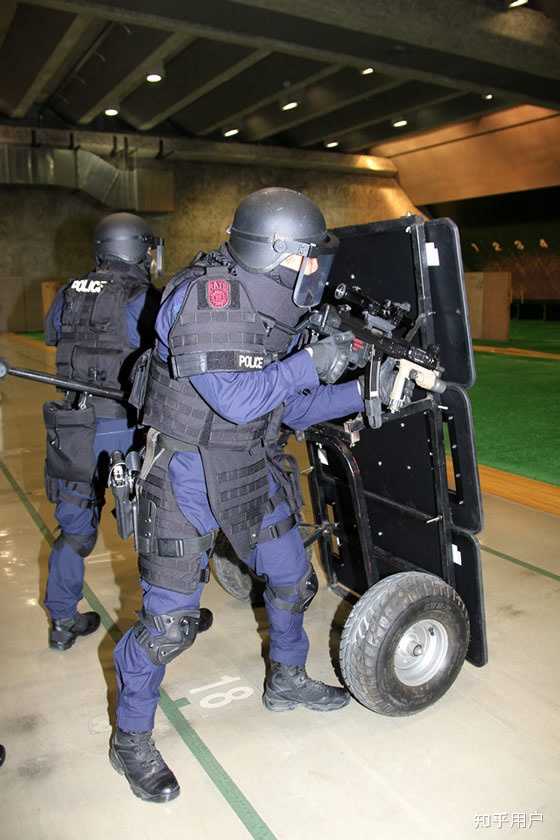 日本警察的SIT，SAT和枪械对策部队职能有什么不同？有什么区别? - 知乎