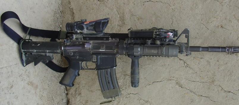 AR15和M4是一把枪吗？有什么不同？ - 知乎