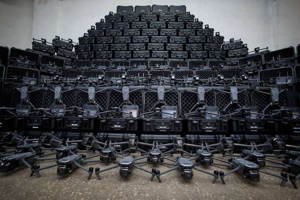 Asdfg 的想法: 与飞机炮弹相比真是小钱，一万台也不过4… - 知乎