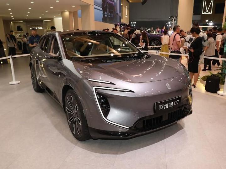 新能源中型SUV，阿维塔07和问界M5该怎么选？ - 知乎