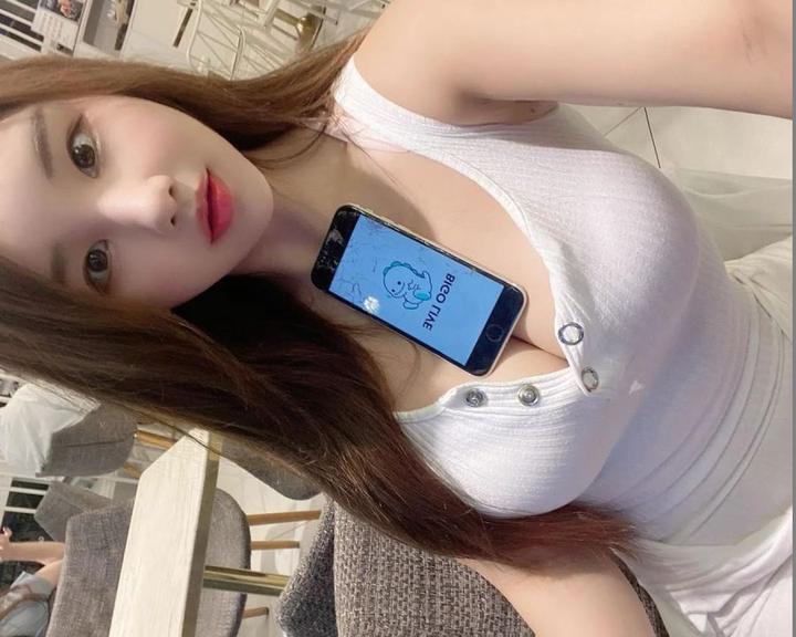 ins网红美女：zzyuridayo - 知乎