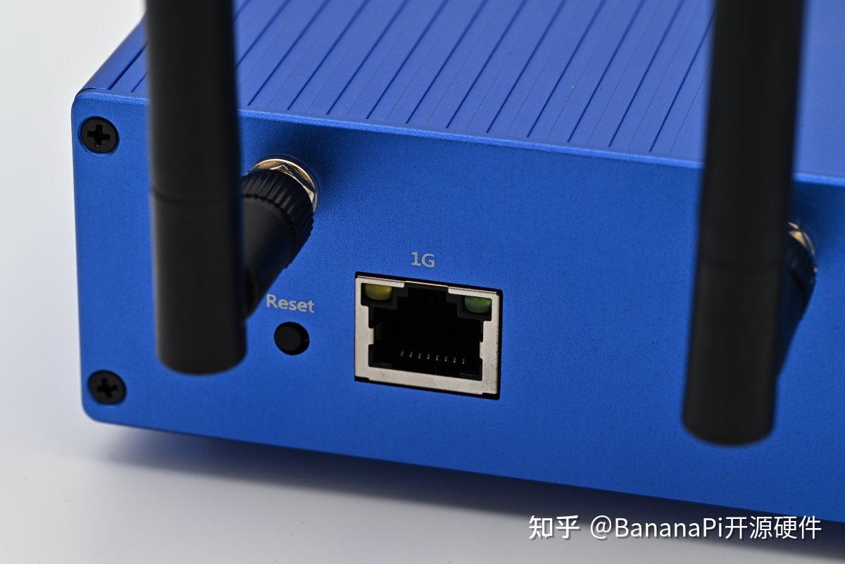 Banana Pi OpenWRT One Wifi6 OpenWrt社区官方开源路由器评测 - 知乎