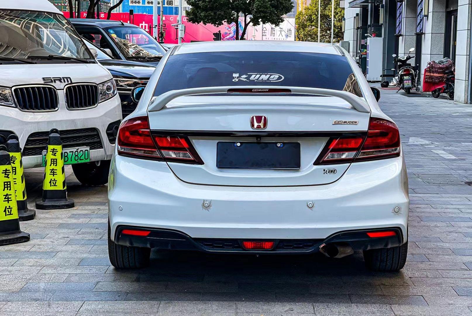 我想问下九代思域2.0排量和九代半思域1.8的那个比较好准备买个二手车? - 知乎