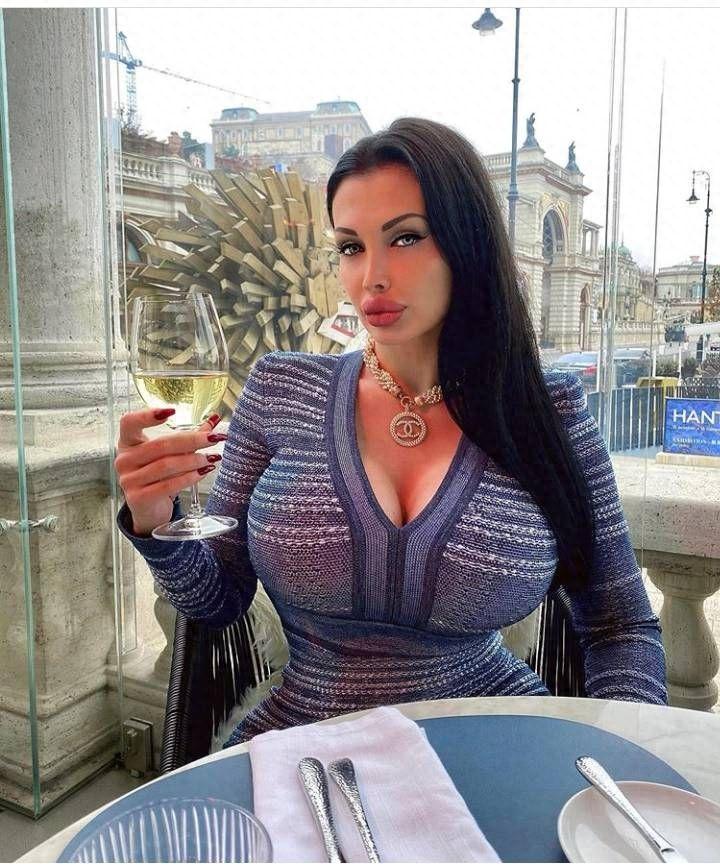 双馨美熟女，Amy Anderssen、Syren De Mer、Alena Croft简介及照片 - 知乎