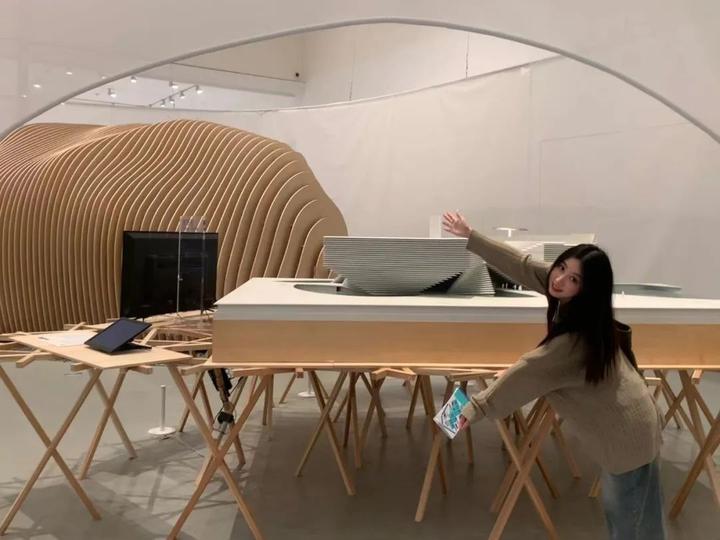 建筑设计申请经验No.180 | 我的“抓马”作品集帮我拿下UCL/AA DRL/米理等8封offer！超美双非学姐的强势逆袭之路 - 知乎