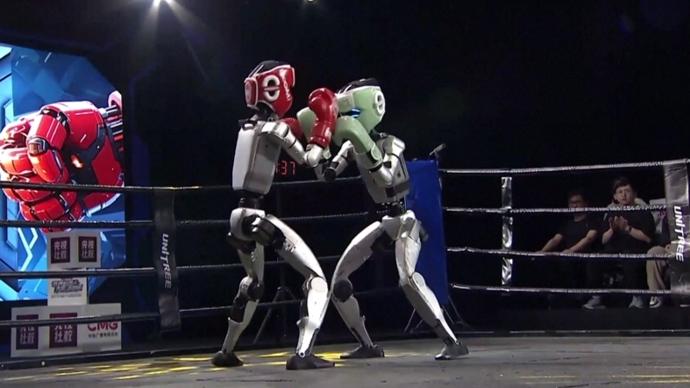 World’s first humanoid robot boxing match kicks off in China - 知乎