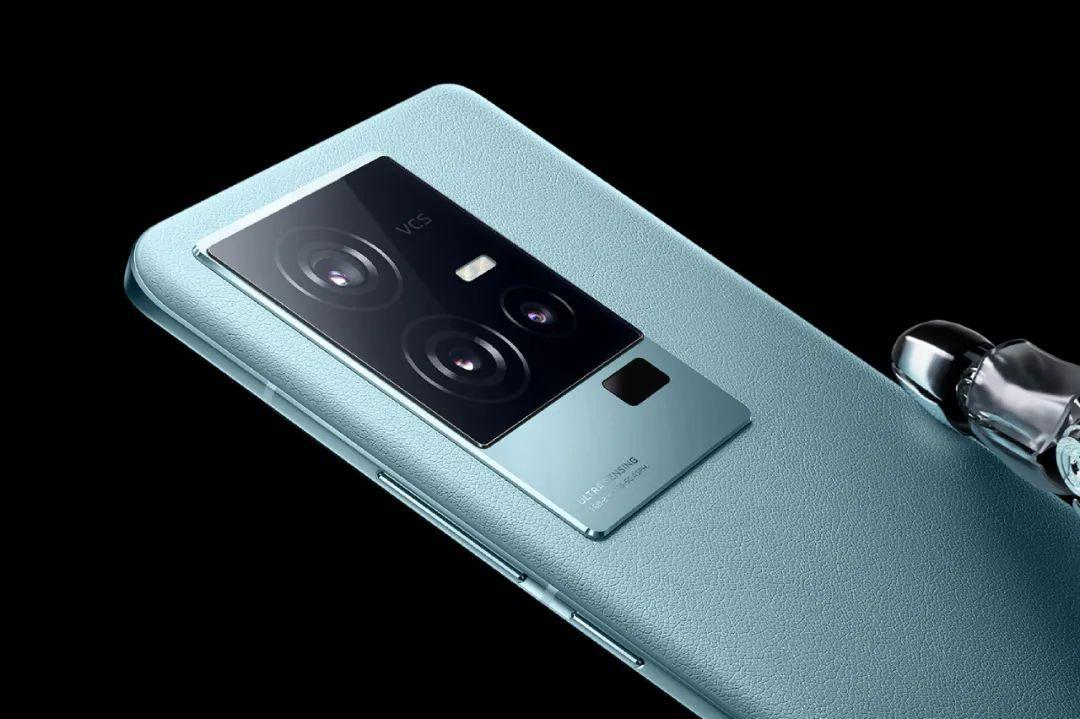 200W充电+骁龙8Gen2+2K直屏，一款处于清仓阶段的高性价比手机 - 知乎