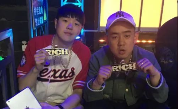 紧急求助！这位rapper的父亲生命垂危，派克特、早安、贰万、Ice Paper、JarStick纷纷转发相助！ - 知乎