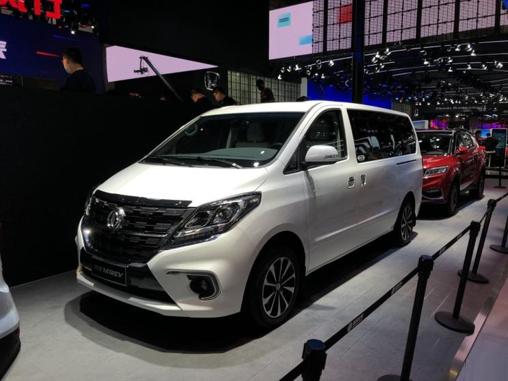 东风风行M7 REV首发，新车定位中大型MPV - 知乎