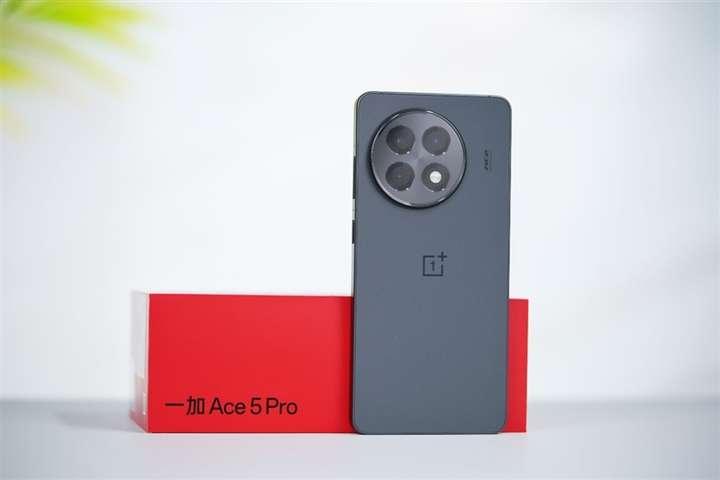 一加Ace 5 Pro全面评测：极具性价比的骁龙8至尊旗舰 游戏水桶机皇 - 知乎