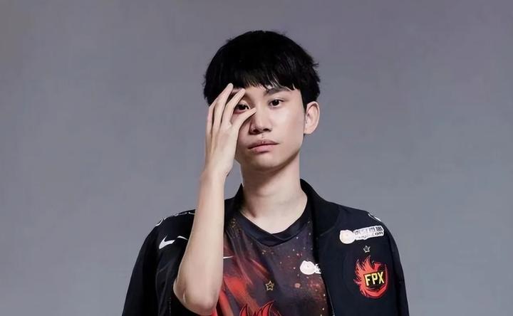 S9的世界冠军中单回来了！Doinb官宣复出，竟真有队伍花1000w买他 - 知乎