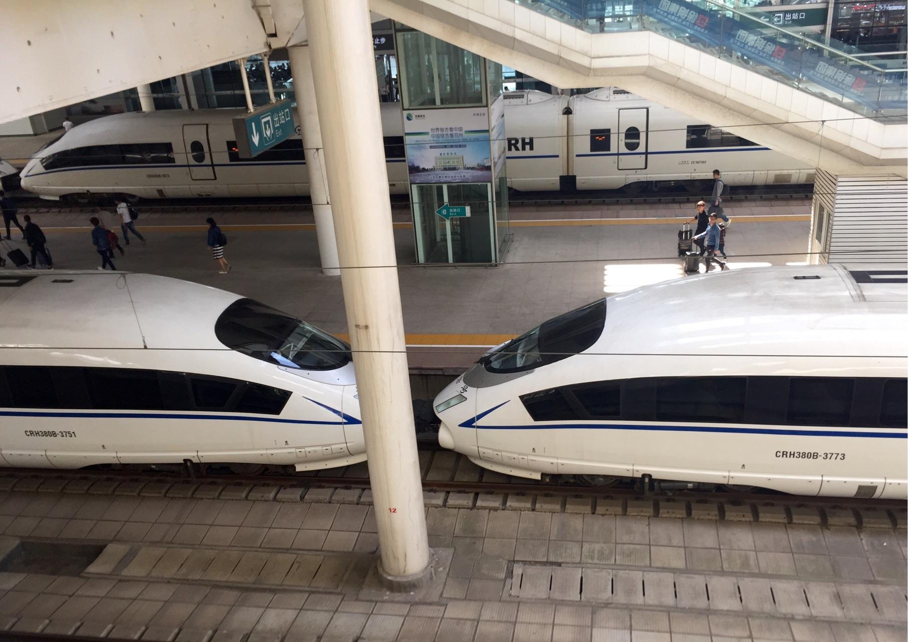 如何评价和谐号的内部设施与车体设计？ - 知乎