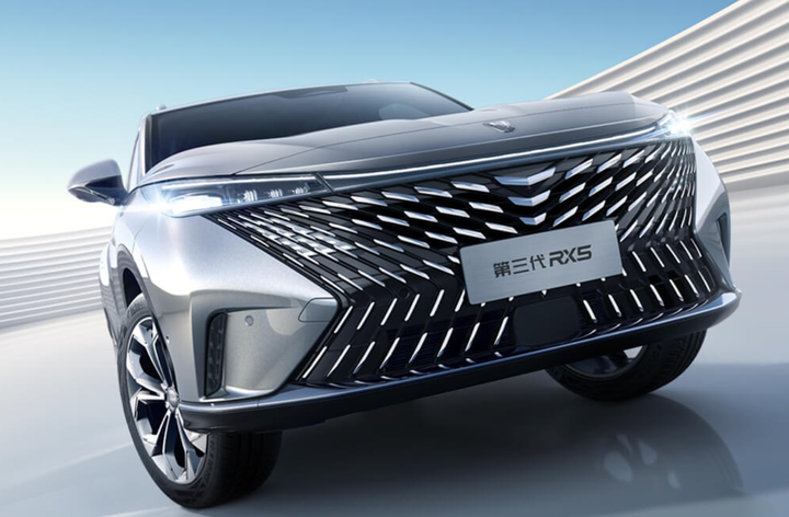 第三代荣威eRX5登场：搭载同级首创27英寸滑移屏+高通骁龙8155！ - 知乎