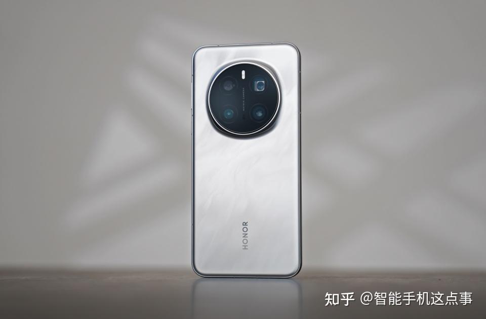 荣耀Magic8系列再次被确认：自研1英寸新主摄+小屏，双重突破！ - 知乎