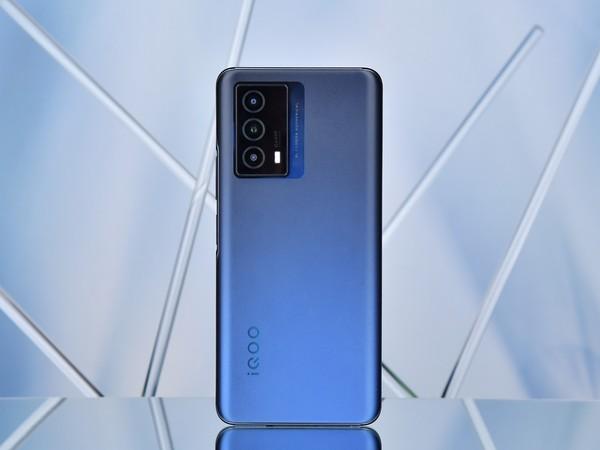 仅1799元起，满血续航“天花板”iQOO Z5正式开售 - 知乎