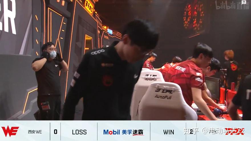 冠军AD没有差异！FPX轻取WE，LWX被单杀之后笑容非常真实 - 知乎