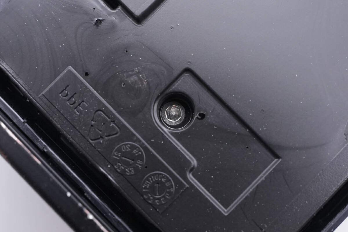 拆解报告：SolarEdge 700W太阳能电池功率优化器 - 知乎