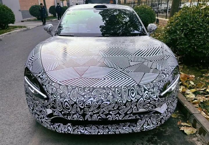 小米SU7谍照，细节都像别人，肯定不吃亏 - 知乎