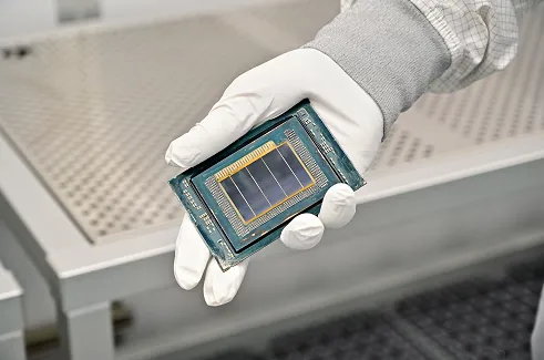 全球首款1.8nm芯片正式亮相！ - 知乎