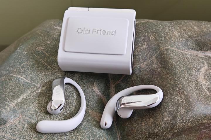 不出国也能练出一口流利的英语？拥有Ola Friend，这款可以担任英语私教/口语陪练搭子的AI耳机，零成本就能助你实现！ - 知乎