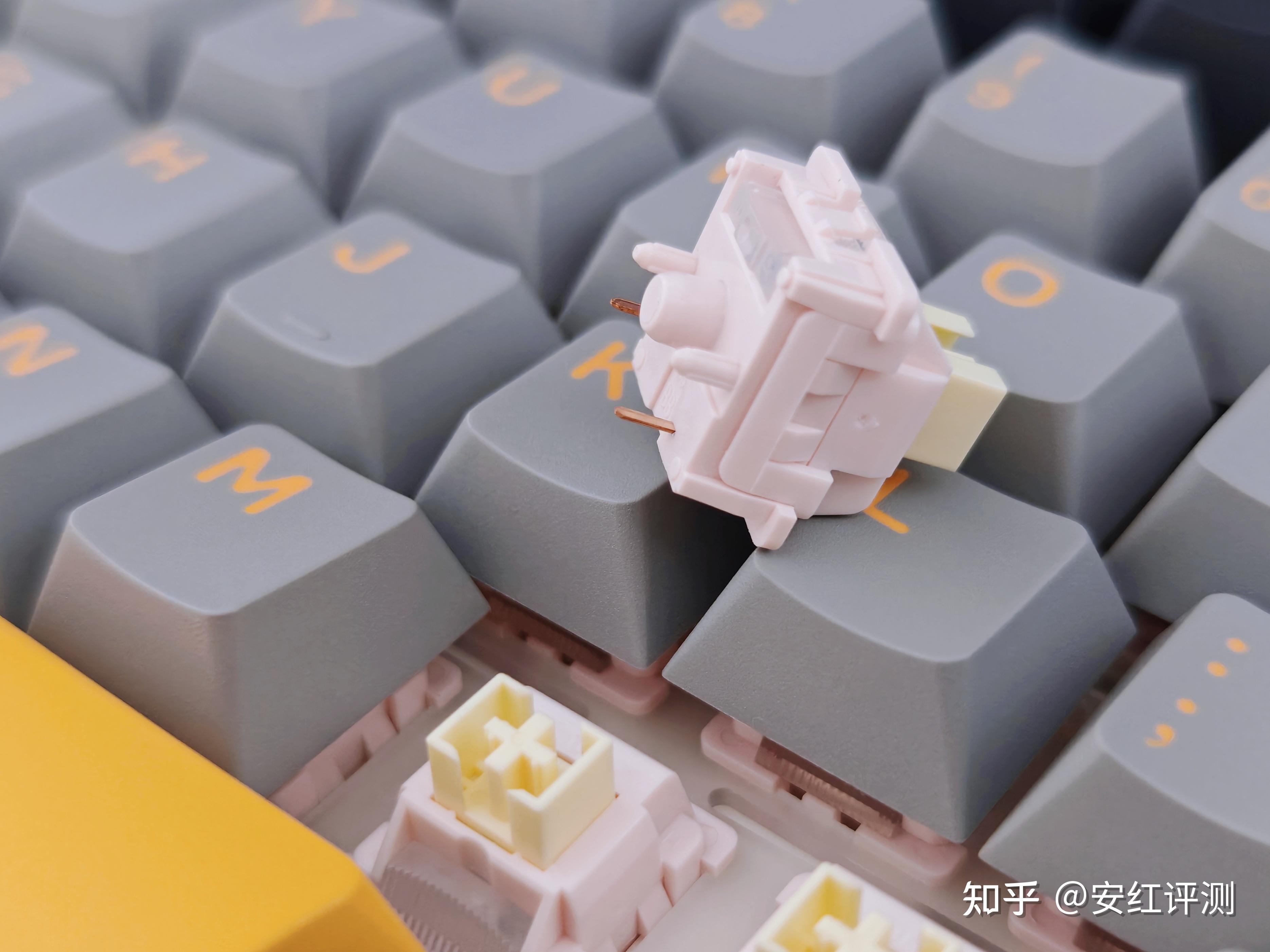 触控大屏加持，狼蛛L99带您解锁机械键盘新形态 - 知乎