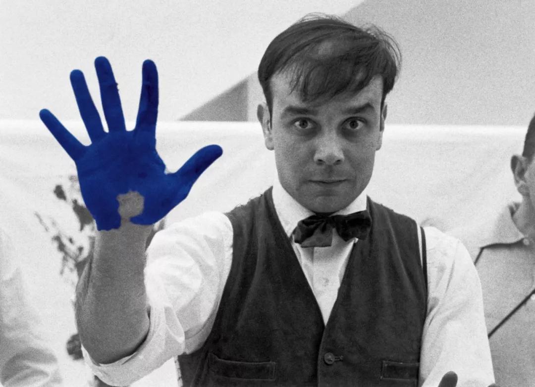 Yves Klein|最单纯的色彩唤起最强烈的情感 - 知乎