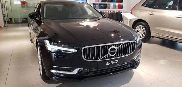 探店沃尔沃4S店，S90 T5智远豪华版最值得推荐 - 知乎