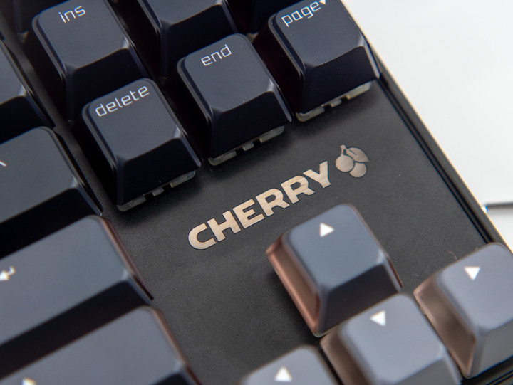 传统大厂的改变，从现在开始——Cherry MX8.2 Xaga曜石 体验分享 - 知乎