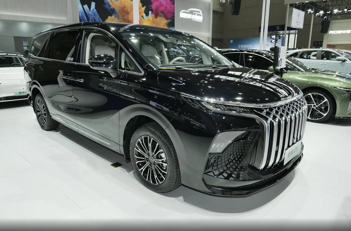 MPV亲民选手PK，风行星海V9和比亚迪夏，都插混体系，谁诚意足？ - 知乎