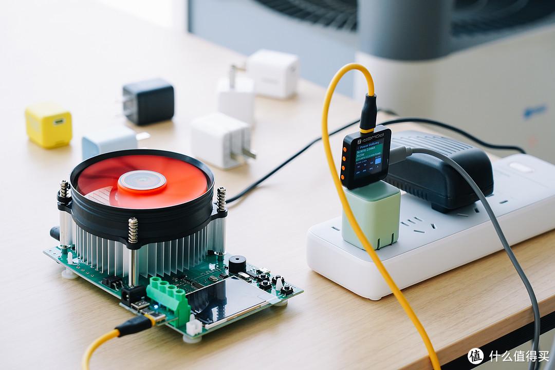 小，有乾坤：买前必看的30W PD充电器横评2023版 - 知乎