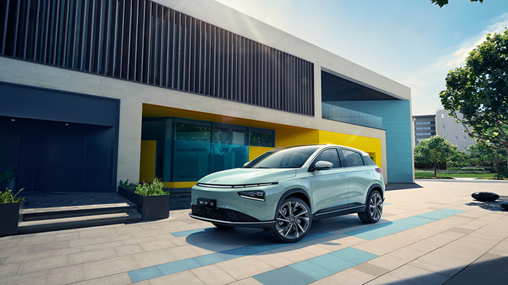 小鹏G3i对比宋PLUS EV：有趣向左，实用向右 - 知乎