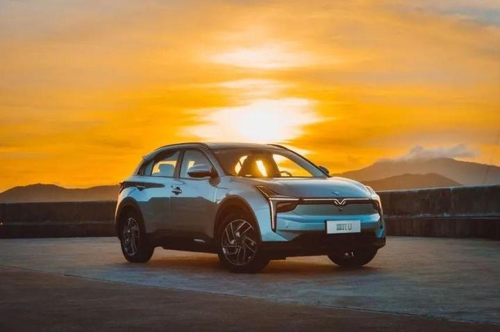 从外在到内涵，哪吒U、威马EX5-Z、小鹏G3三强PK谁更强？ - 知乎