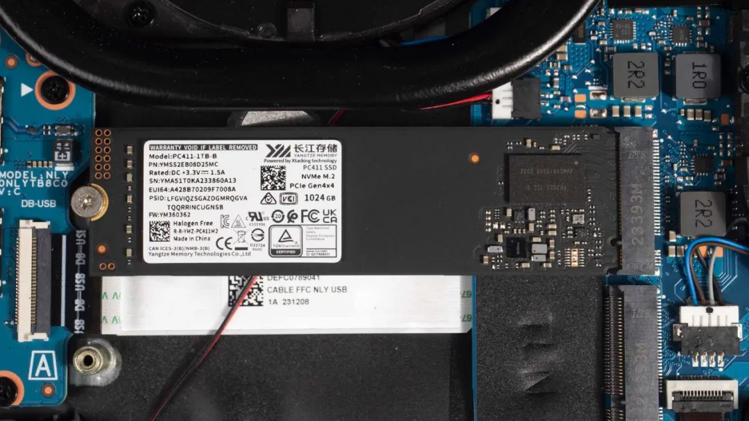 雷神猎刃16的SSD这么能打？长江存储PC411固态硬盘测评