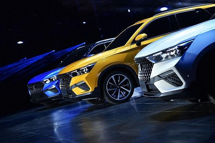 AI+3D全息，一汽奔腾T77全息智控有何作用？ - 知乎