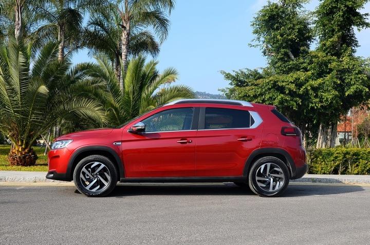 米花汽车 你看它是不是特别小？但是暴躁！试驾雪铁龙C3-XR 1.6T - 知乎