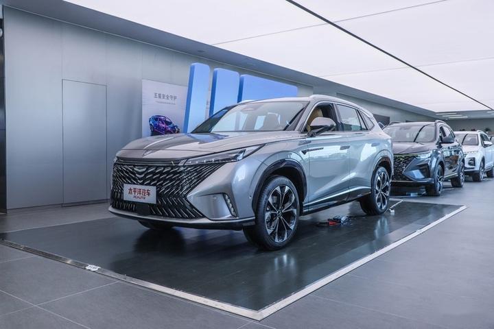 预售12.49万起 全新荣威RX5/eRX5开启预售 - 知乎