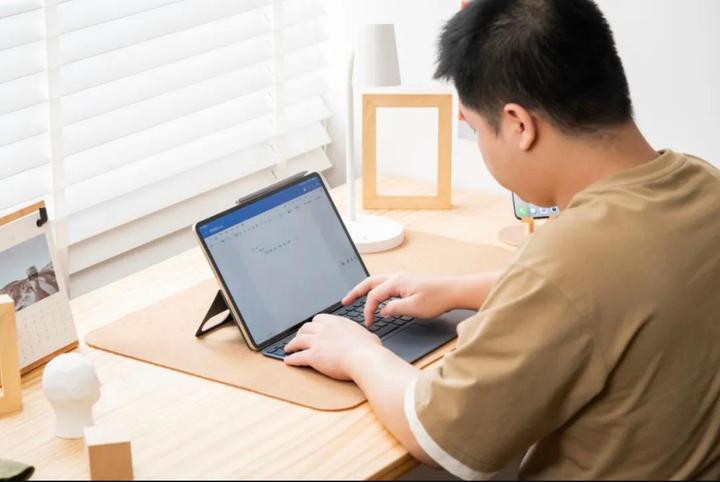 我用荣耀MagicPad 13，写完了它的测评 - 知乎