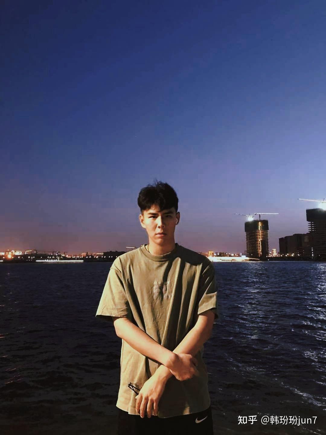 身高190cm体重190斤 是球儿吗？ - 知乎