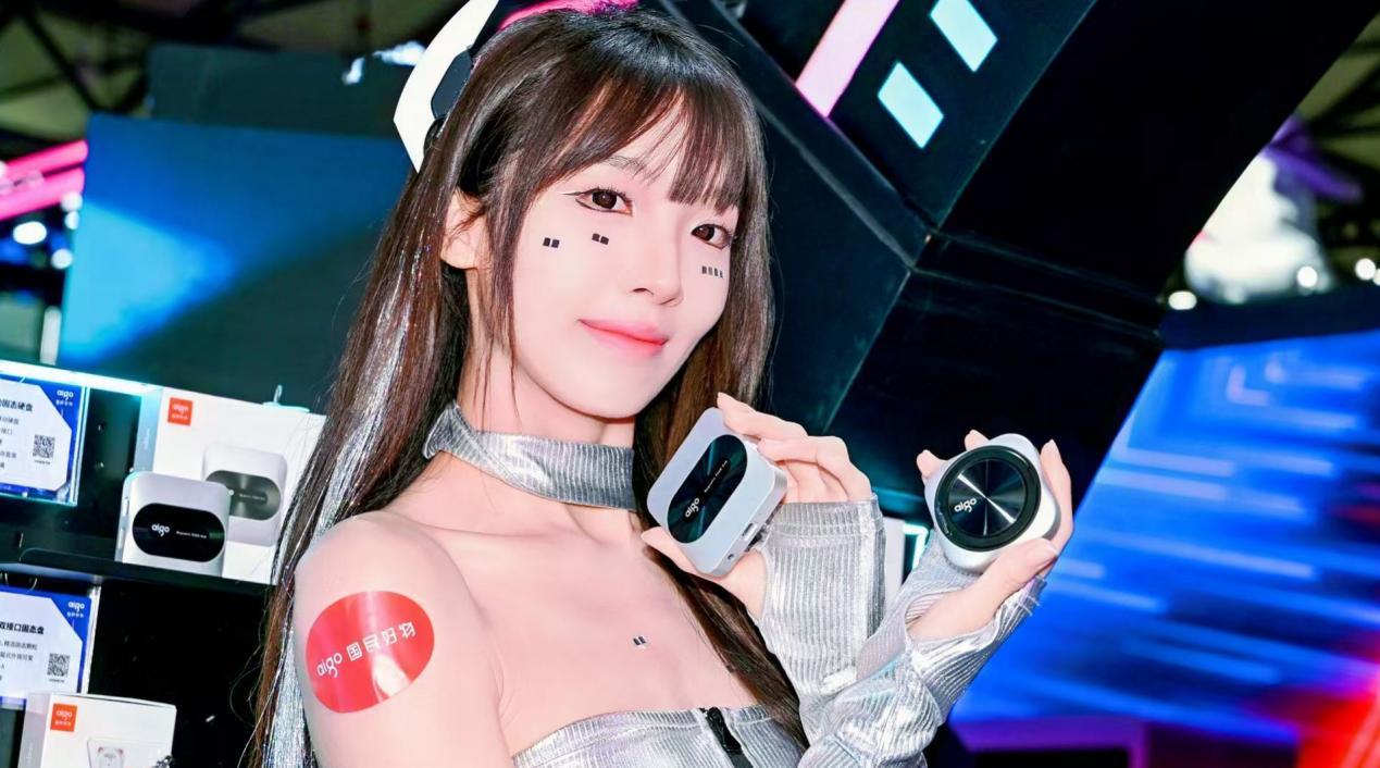 完美收官！aigo存储战力全开引领存储新巅峰 - 知乎