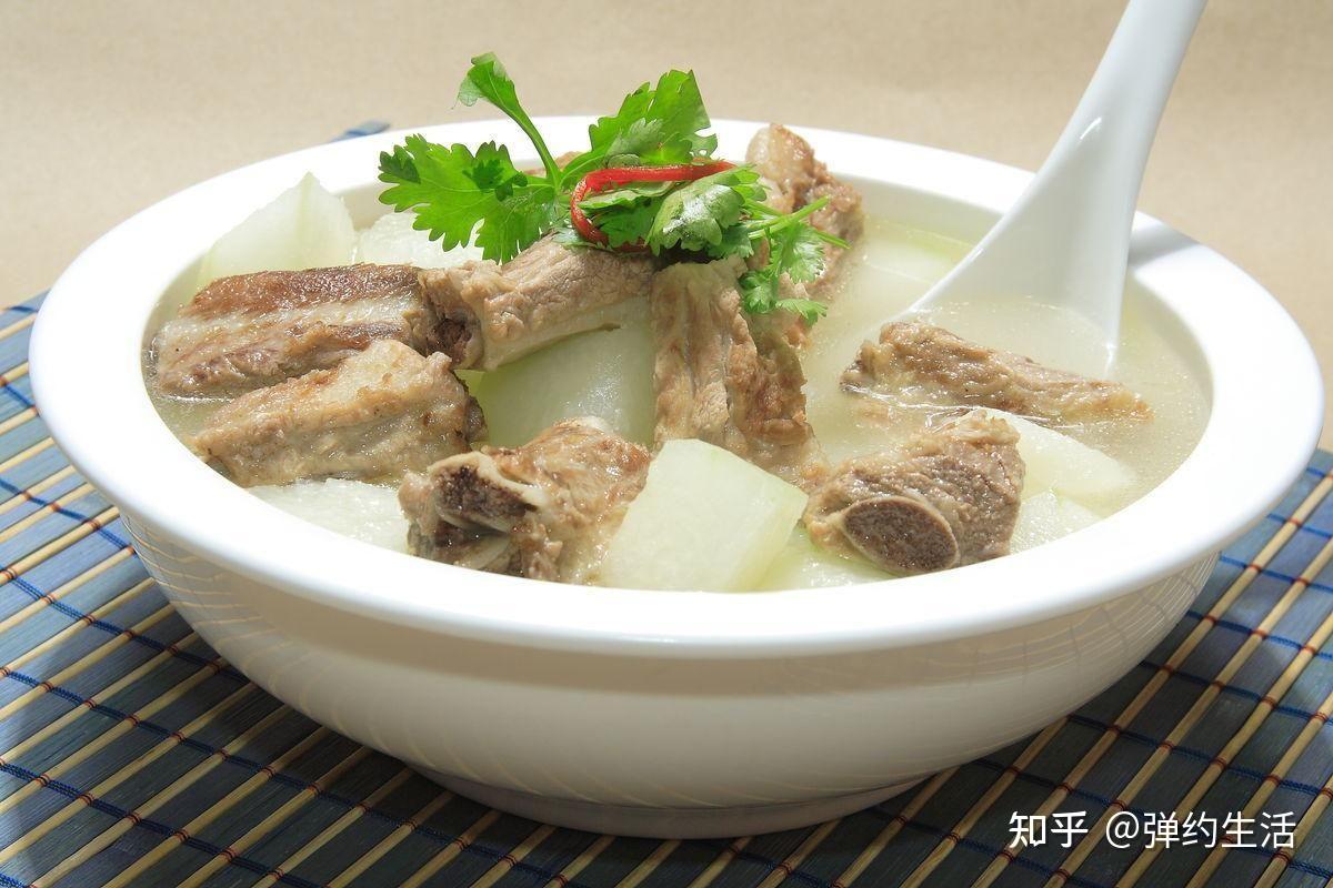 炖猪肉时，记住“3不放3做”，肉香十足，好吃不腥 - 知乎