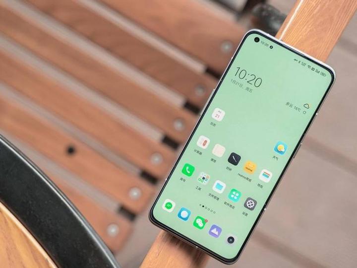 从4299跳水到2399，OPPO旗舰接近“腰斩”，却给中端带来新选择 - 知乎