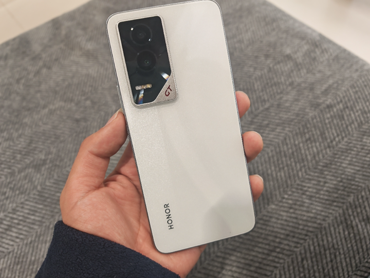 荣耀gt和荣耀90gt区别大吗？那款更值得入手 - 知乎