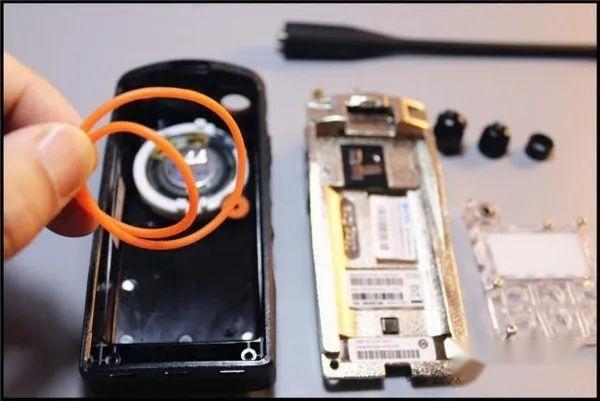 皮实耐用、稳定、高效，摩托罗拉Mag One A10D对讲机评测 - 知乎