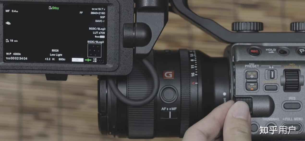 5万块的fx6和 RED、阿莱这些几十万的电影机的差距在哪里呢？ - 知乎