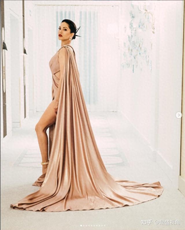 桑尼·利昂(Sunny Leone)在INS坐拥粉丝5443万的超级女艺人（多图） - 知乎