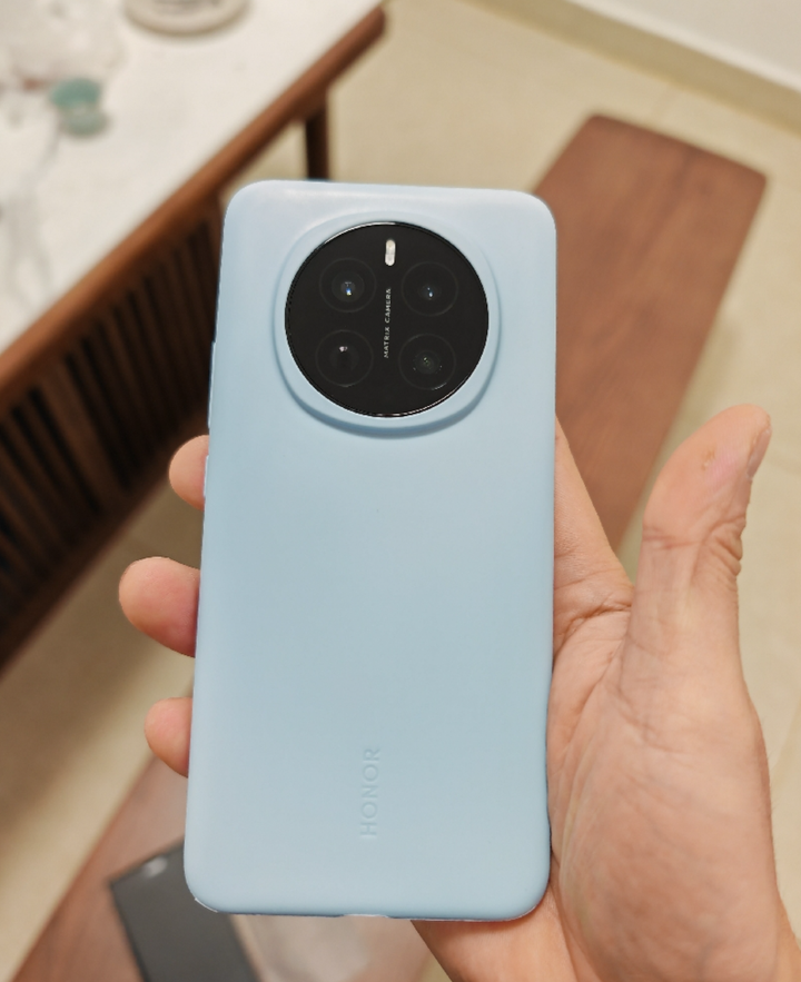 华为mate70和荣耀magic7该怎么选？谁更有性价比？看完就懂了 - 知乎